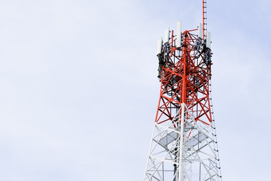 Starlink Faces Price Hurdle in Zimbabwe as Telecom Operators Seek Relief